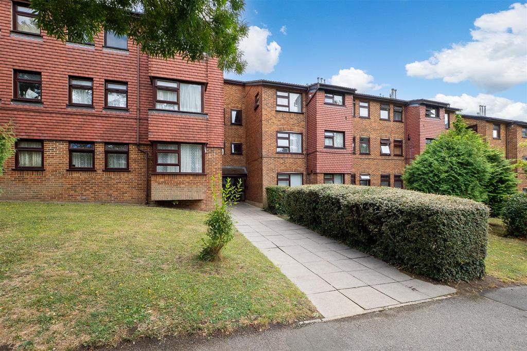 Cavendish Road, Sutton 1 bed apartment - £225,000