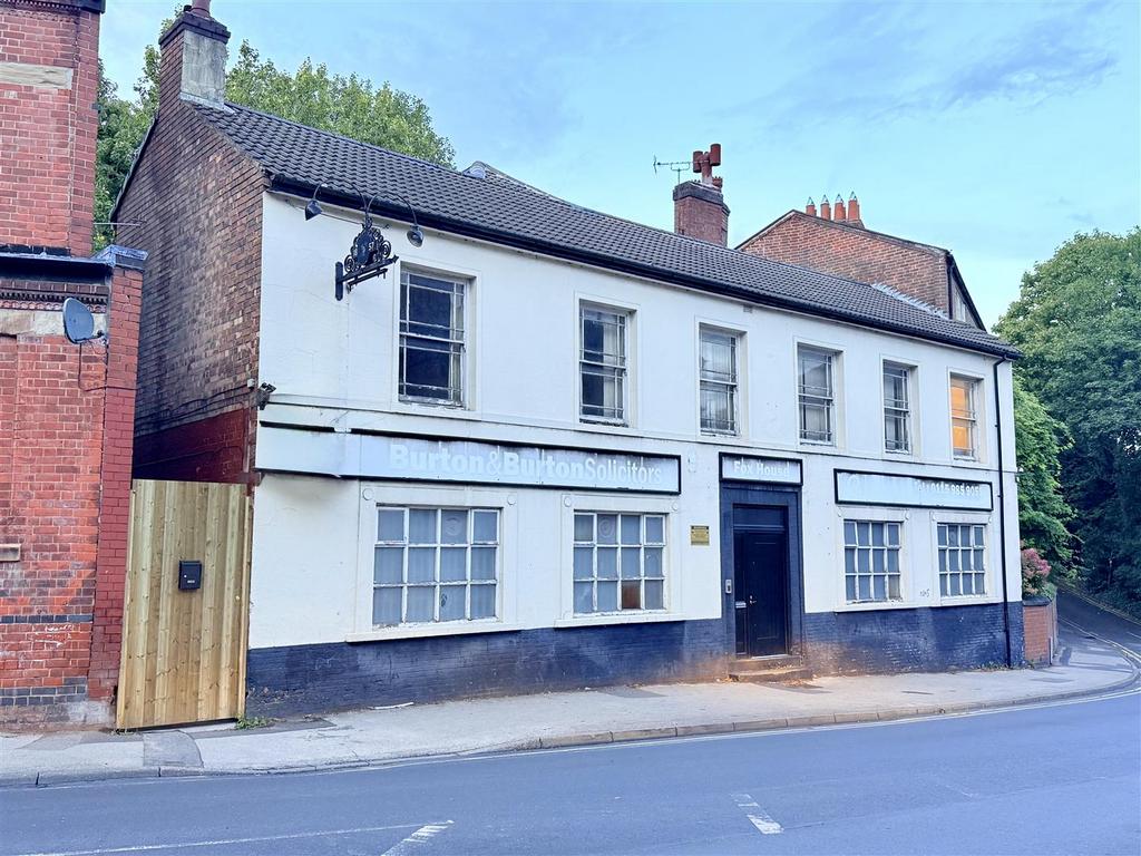 Dale Street, Nottingham NG2 2 bed flat - £900 pcm (£208 pw)