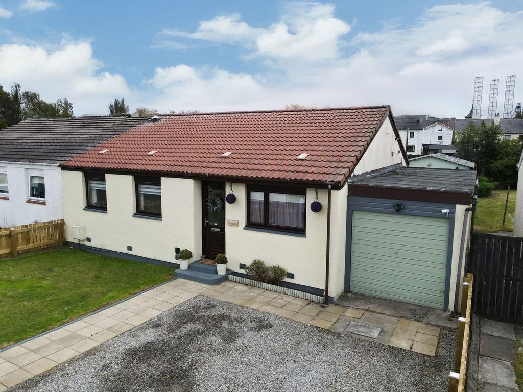 34 Birchwood, Invergordon, IV18 0BE 3 bed semi-detached bungalow for ...