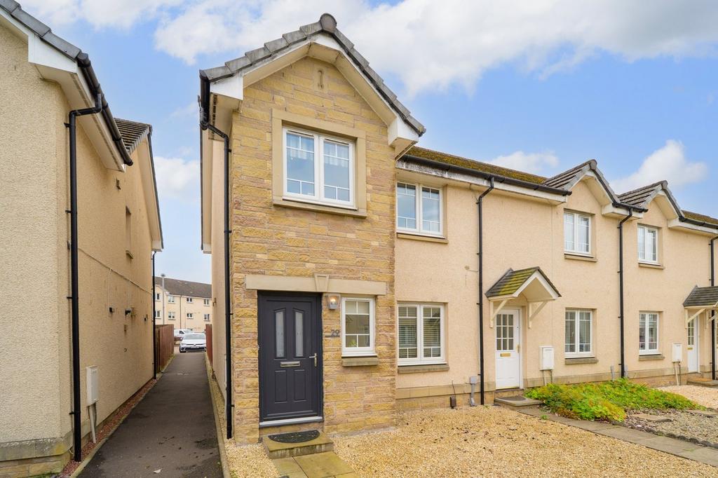 Mccormack Place, Larbert, FK5 3 bed end of terrace house - £207,500