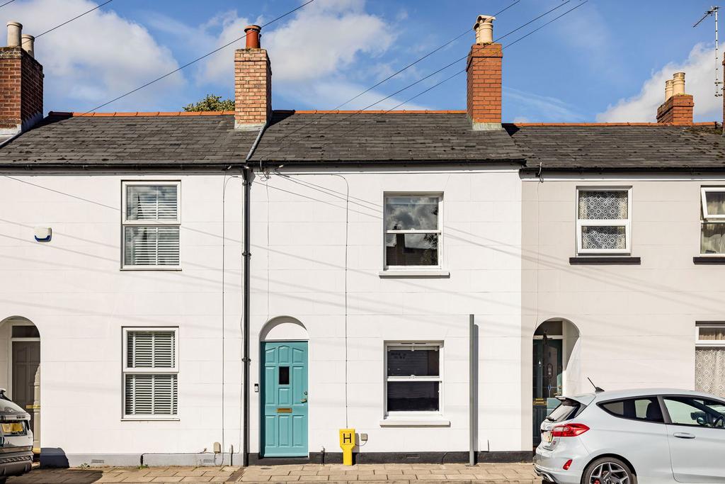 Park Street, Cheltenham, GL50 3NG 3 bed terraced house - £300,000