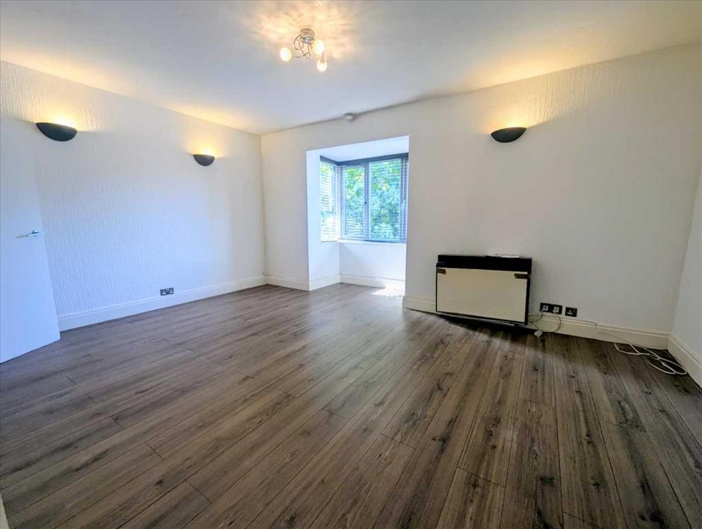 Pasteur Close, Colindale Studio - £1,250 pcm (£288 pw)