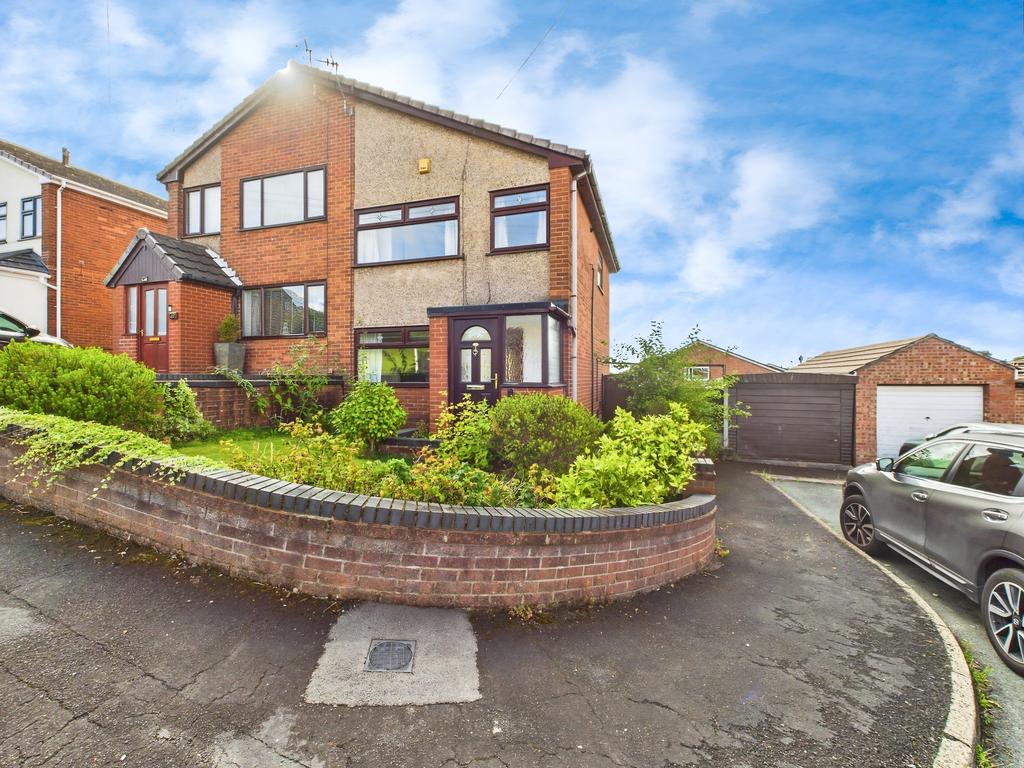 Waterbeck Close, Whelley, Wigan, WN1 3 bed semi-detached house - £900 ...