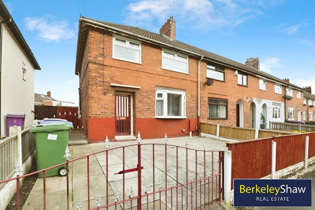 Scarisbrick Road, Liverpool 3 bed end of terrace house - £100,000