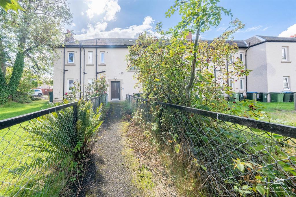 Stanley Crescent, Perth 1 bed flat - £68,500