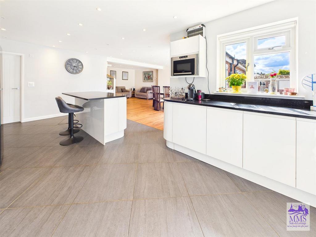 Hoo Common, Chattenden 4 bed semi-detached house for sale - £475,000