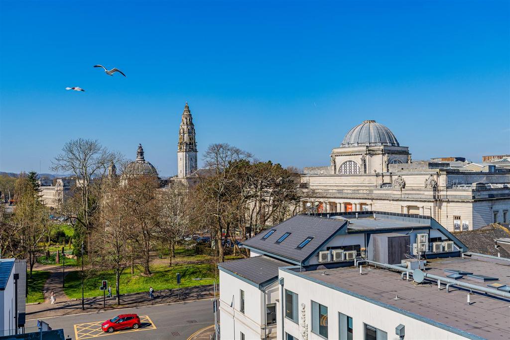 St Andrews Place, Cardiff CF10 Property to rent - £850 pcm (£196 pw)