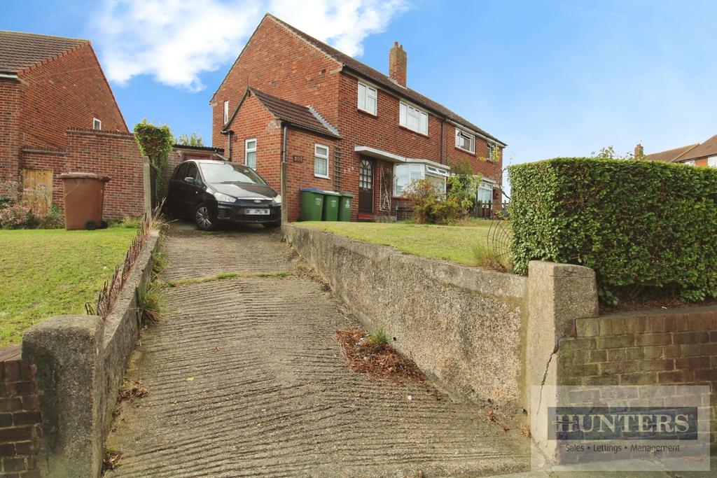 Colyers Lane, Erith 3 bed semi-detached house for sale - £400,000