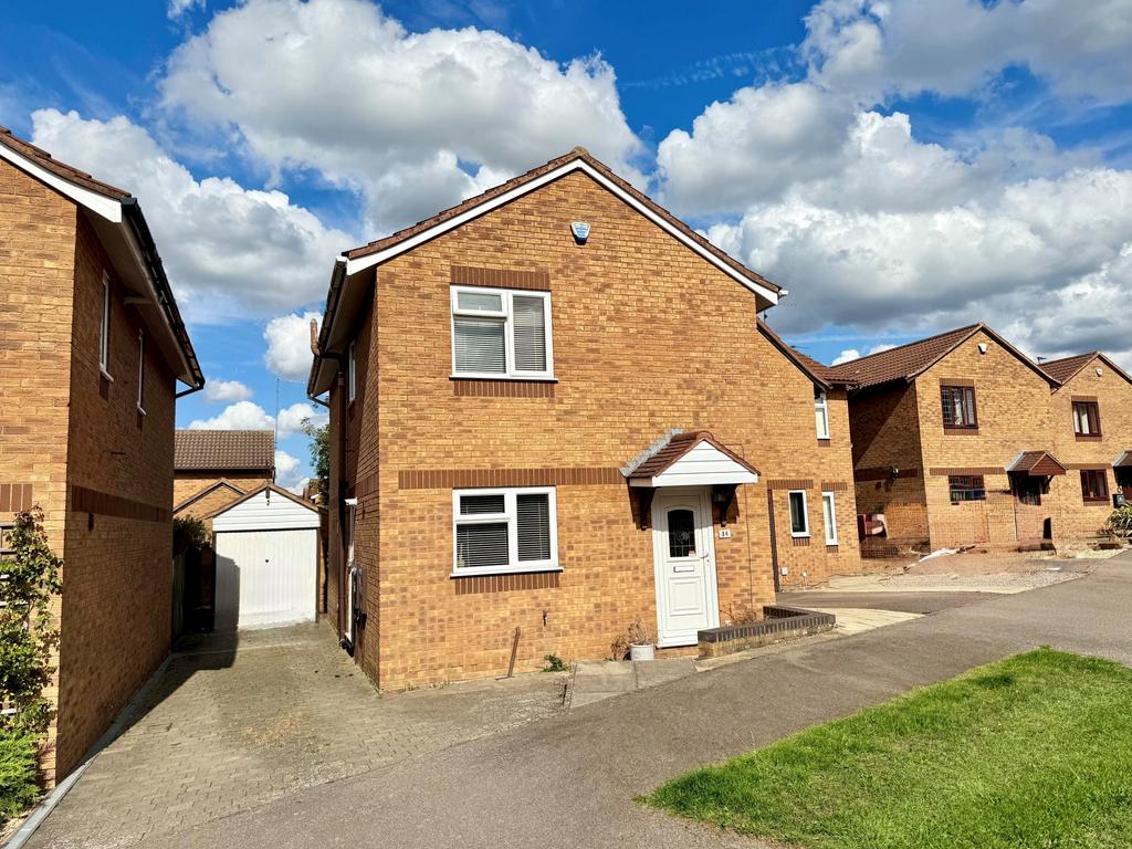 Provence Court, Duston, NN5 6EH 3 bed detached house - £299,995