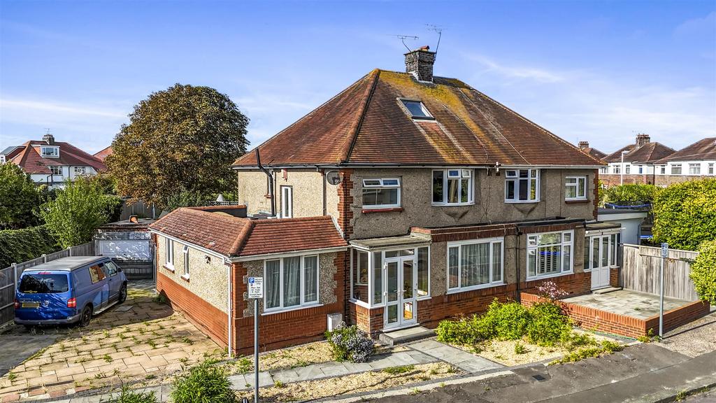 Garrick Road, Worthing 4 bed semi-detached house - £475,000