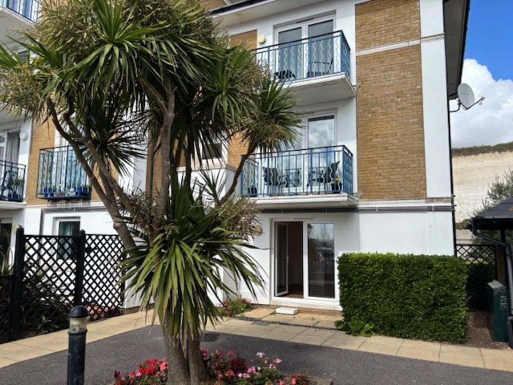 Hamilton Court, Brighton Marina 1 bed ground floor flat for sale - £275,000
