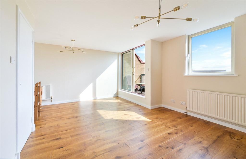 Asher Way, London, E1W 2 bed apartment - £3,300 pcm (£762 pw)