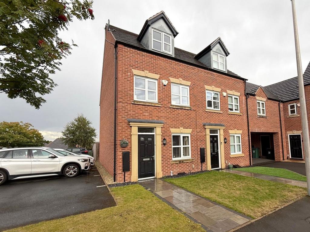 Silverlight Grove, Oldbury B69 3 bed end of terrace house - £260,000