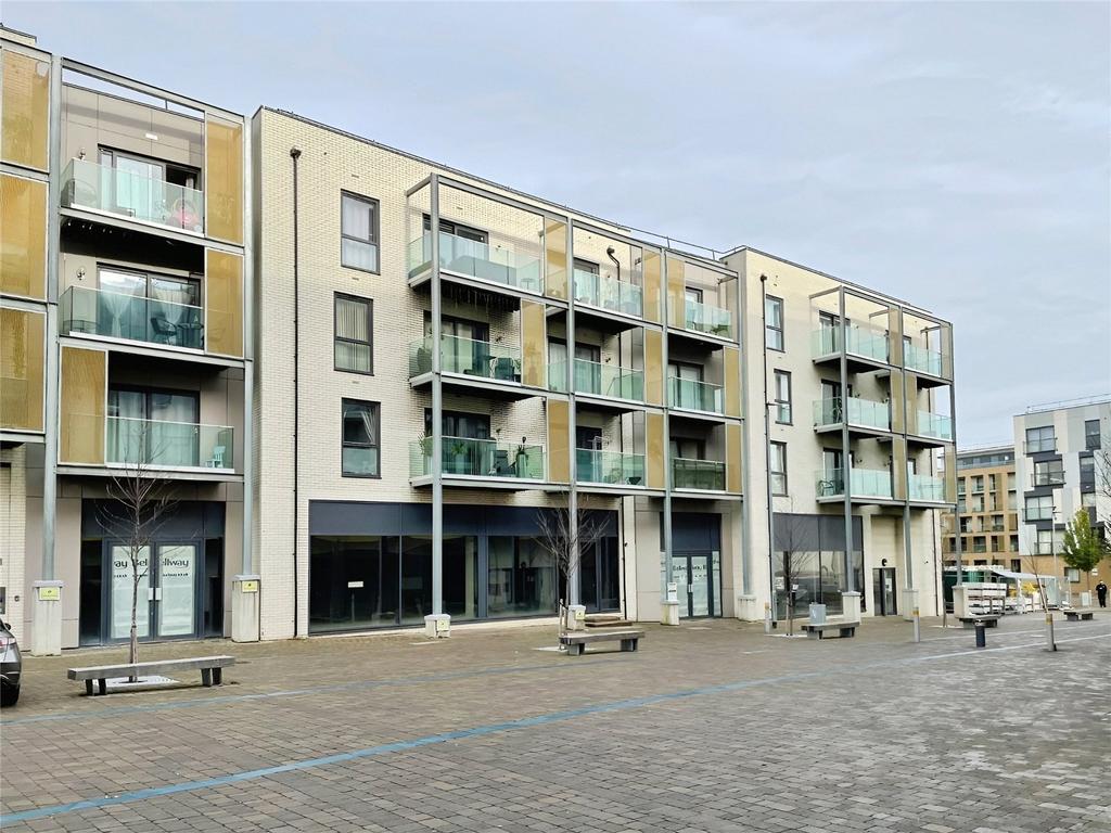 Cunard Square, Chelmsford, CM1 2 bed apartment to rent - £1,775 pcm (£ ...