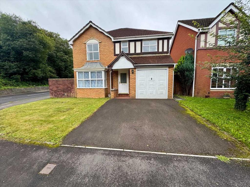 Tonypandy CF40 4 bed detached house - £272,500