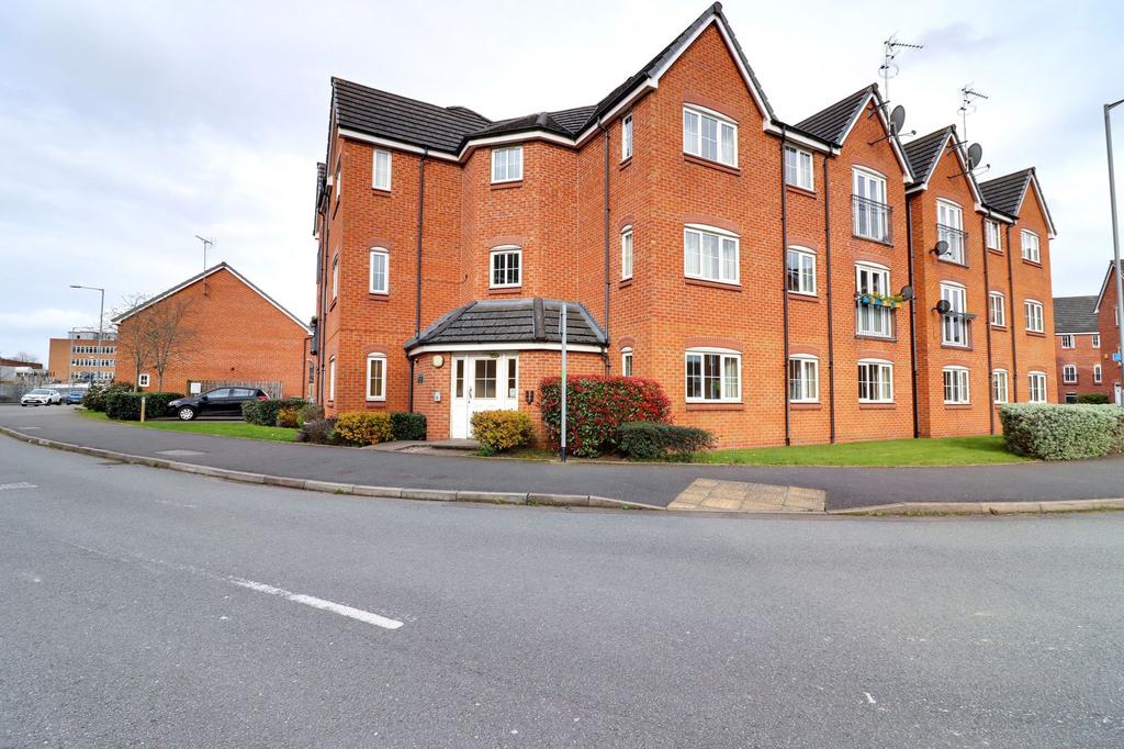 Ranshaw Drive, Stafford ST17 2 bed apartment - £825 pcm (£190 pw)