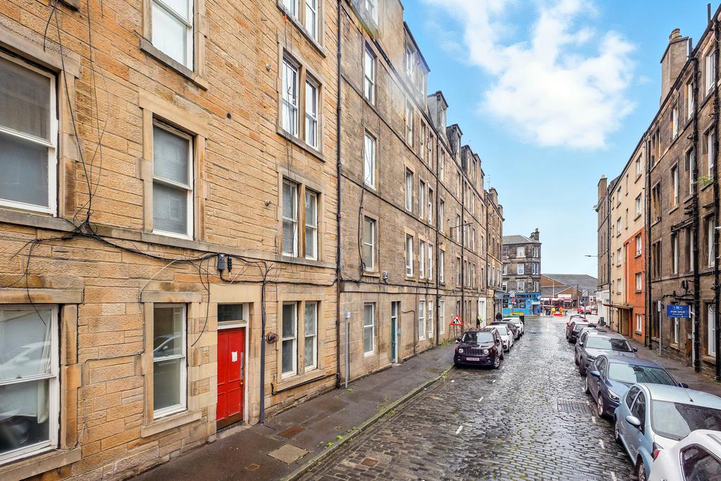 10/13 Pirrie Street, Leith... 1 bed flat for sale - £180,000