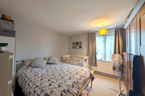 Houses for sale in Feltham | OnTheMarket