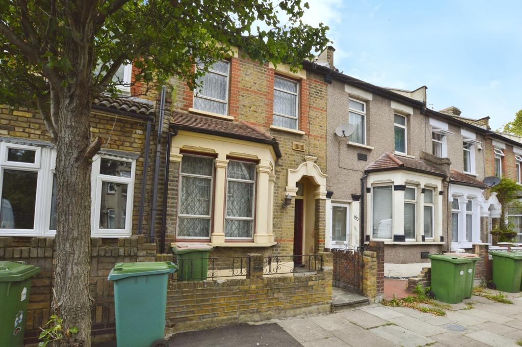 Denmark Street, London 3 bed terraced house for sale - £450,000