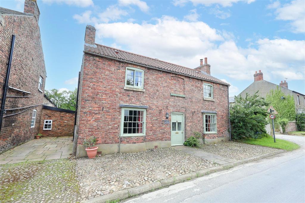 Wath, Ripon 3 bed detached house for sale - £500,000