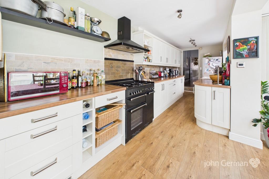 Lower Cambridge Street, Loughborough 3 bed end of terrace house - £250,000
