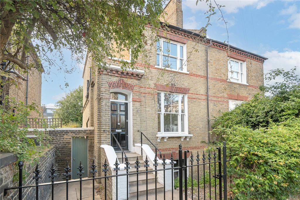 Redgrave Road, Putney, London, SW15 4 bed semi-detached house - £1,750,000