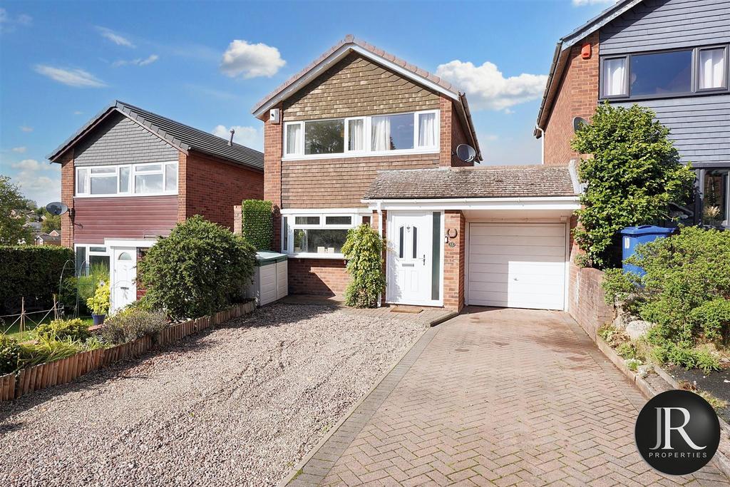 Hillway Close, Rugeley WS15 3 bed link detached house for sale - £250,000