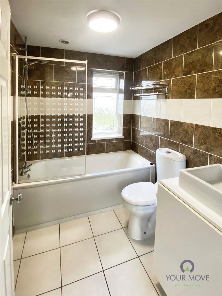 Birch Crescent, Oldbury B69 2 bed semi-detached house to rent - £1,000 ...