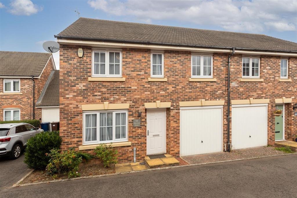 Chipchase Mews, Great Park, NE3 4 bed semi-detached house for sale - £ ...