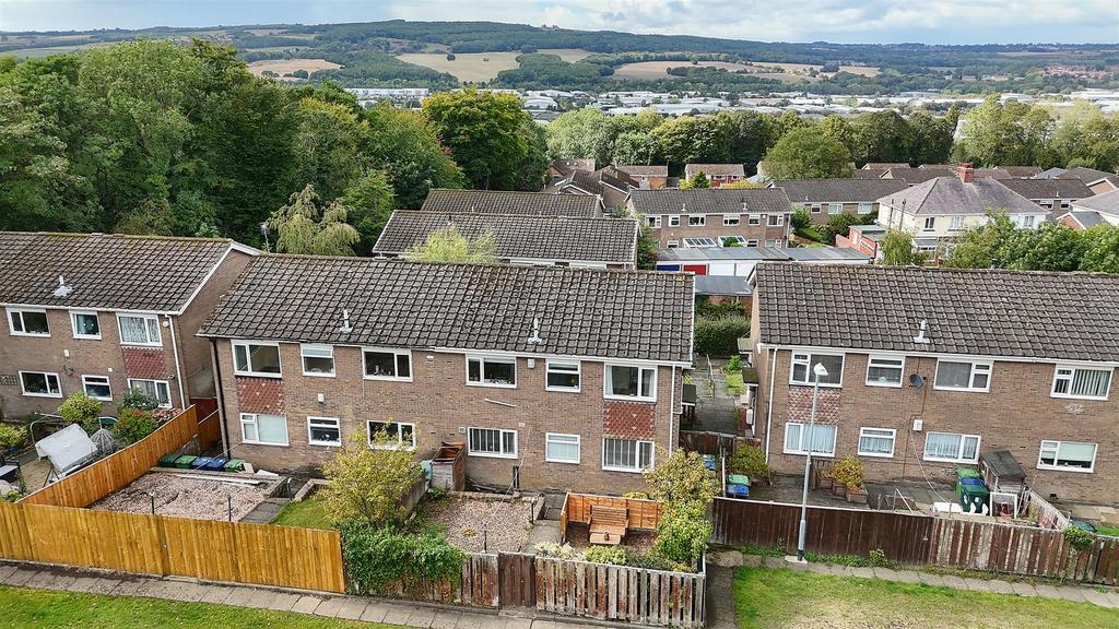 Briermede Park, Gateshead NE9 2 bed flat - £135,000