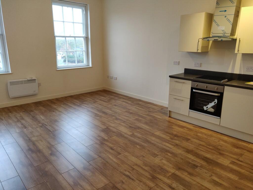 Rockingham Road, Kettering 1 bed flat to rent - £750 pcm (£173 pw)