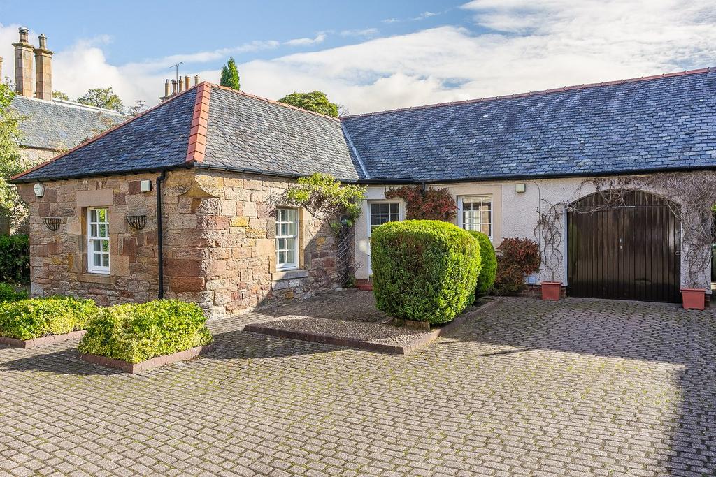 Bonaly Steading, Edinburgh, EH13 2 bed cottage for sale - £570,000