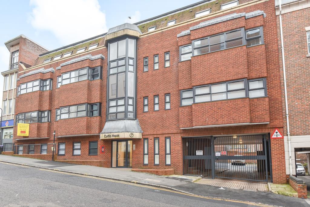 High Wycombe, Buckinghamshire, HP13 1 bed flat for sale - £150,000