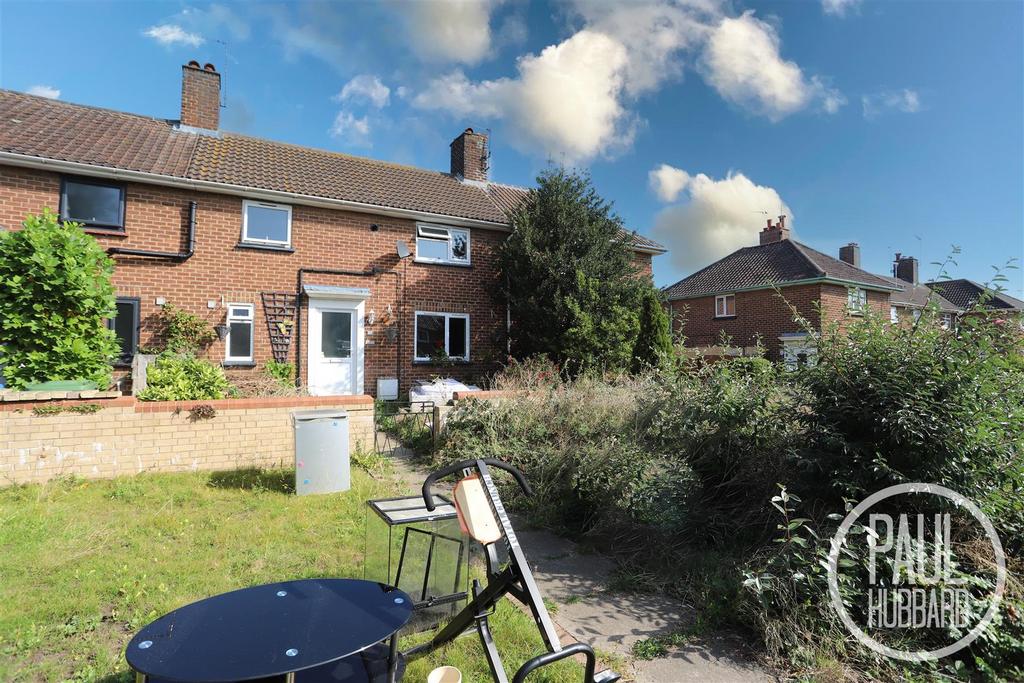 Notley Road, Lowestoft, NR33 3 bed terraced house for sale - £150,000