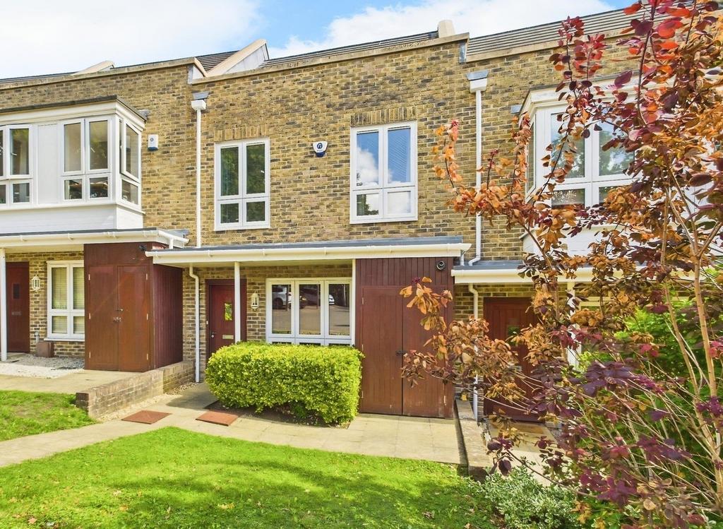 Sunnyfield Rise, Southampton SO31 3 bed terraced house for sale - £325,000