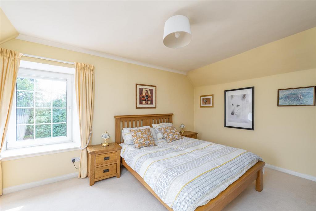 Oxnam Road, Jedburgh TD8 4 bed farm house for sale - £749,500