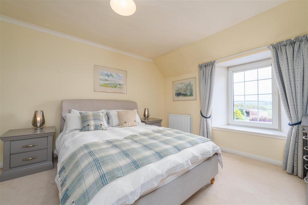 Oxnam Road, Jedburgh TD8 4 bed farm house for sale - £749,500