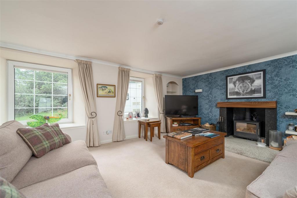 Oxnam Road, Jedburgh TD8 4 bed farm house for sale - £749,500