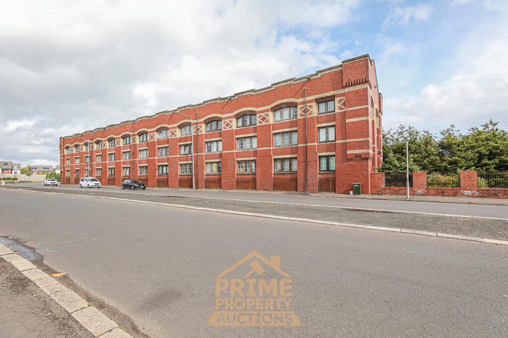 Inchinnan Road, Paisley PA3 2 bed flat - £55,000