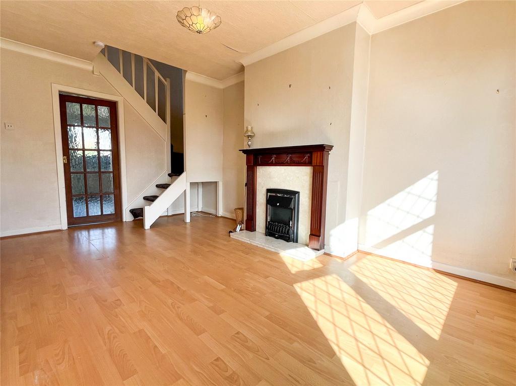 Elm Grove, Grotton, Saddleworth, OL4 3 bed bungalow for sale - £265,000