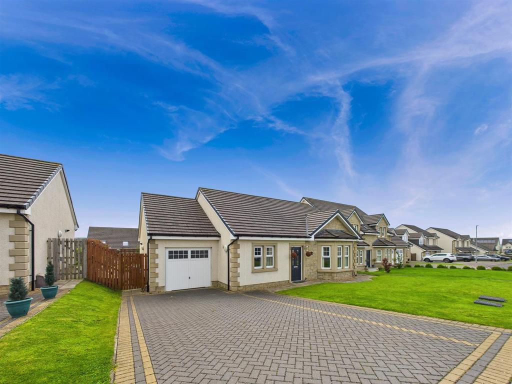 Blackstone Heights, Cumnock KA18 2 bed detached bungalow - £230,000
