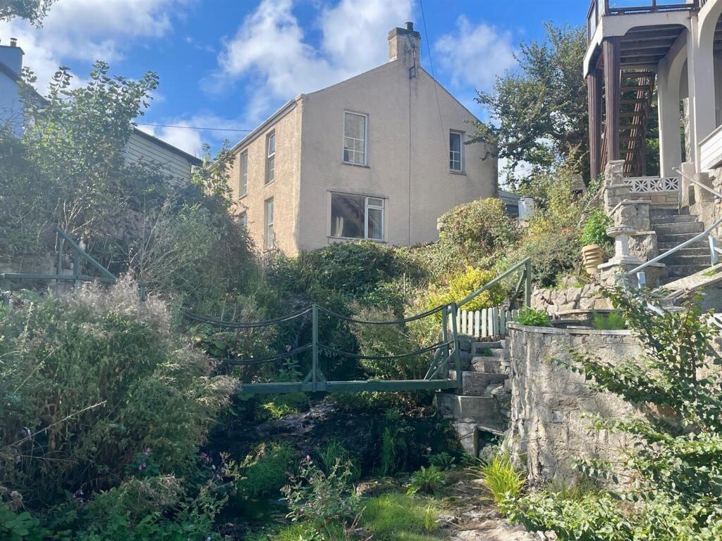 Moelfre LL72 3 bed detached house - £230,000