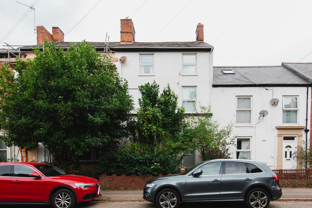 Middleton Road, Banbury, OX16 5 bed terraced house - £460,000