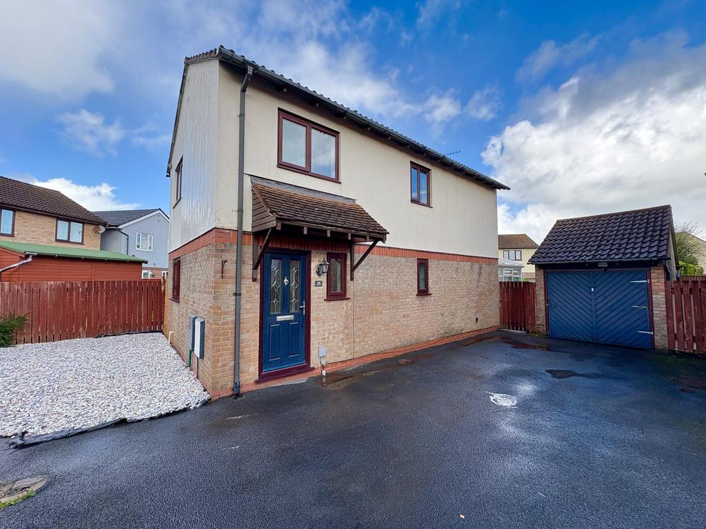 Lon Y Plas, Carmarthen SA31 3 bed detached house for sale - £240,000