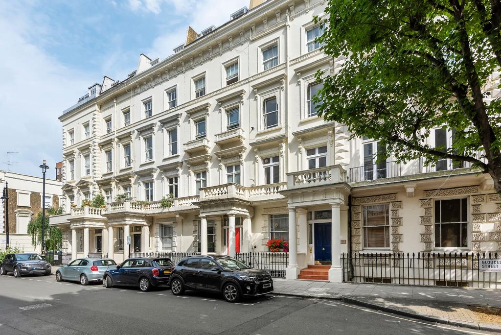 Gloucester Street, London, SW1V 1 bed apartment - £2,300 pcm (£531 pw)
