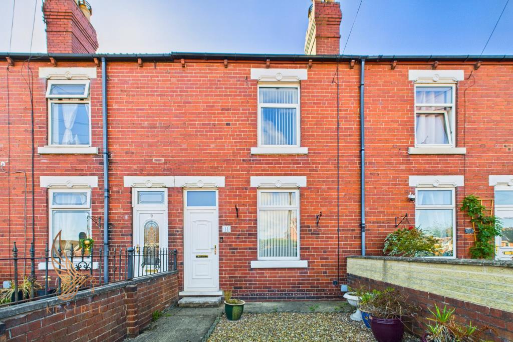 Cemetery Road, Hemsworth WF9 2 bed terraced house for sale - £130,000
