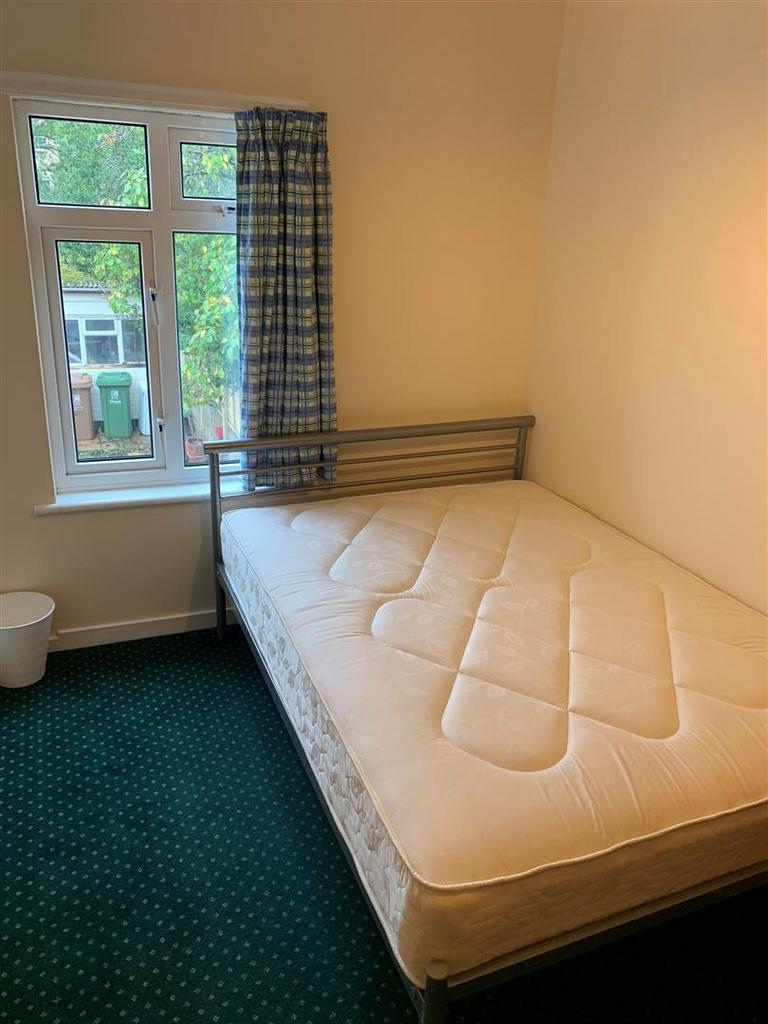 Cowley Road, Oxford 1 bed flat to rent - £1,250 pcm (£288 pw)