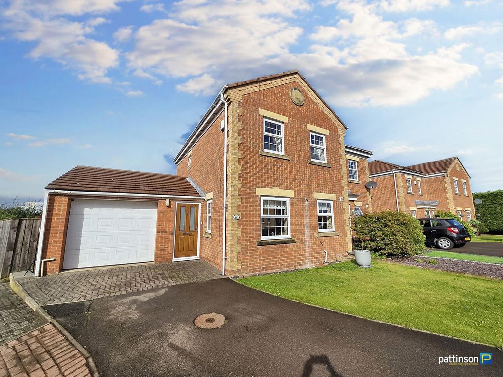 Cheltenham Court, Ashington... 3 bed semi-detached house - £200,000