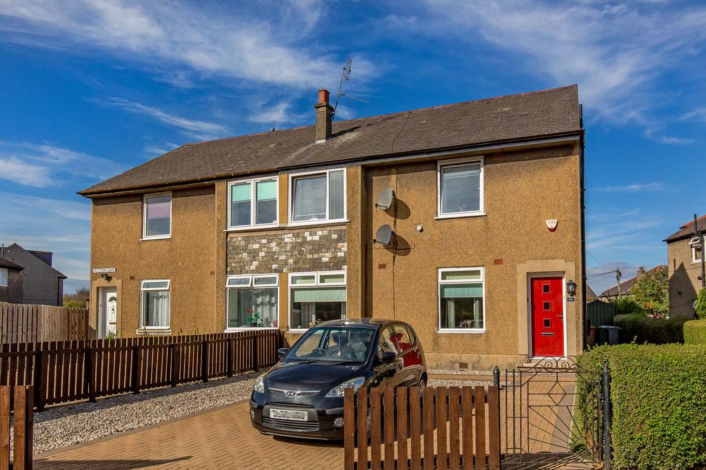 40 Pilton Drive, Edinburgh, EH5 2HQ 2 bed flat - £175,000