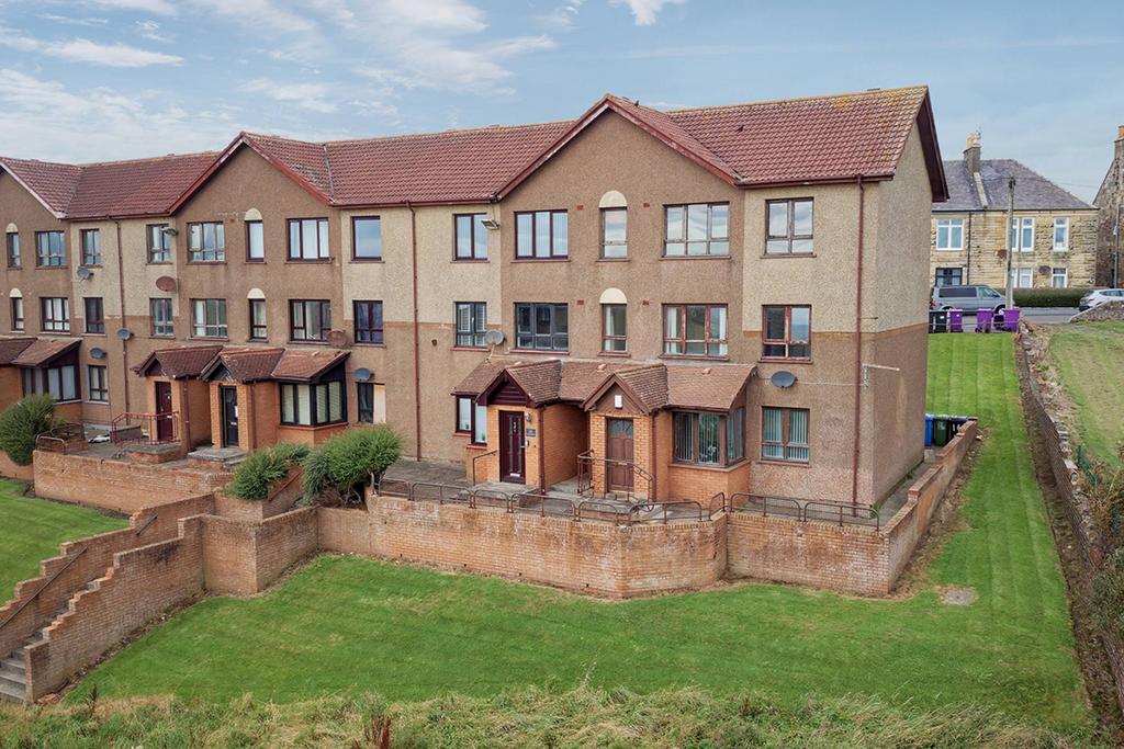 15 Parkend Gardens, Saltcoats, KA21 5PH 1 bed flat - £39,999